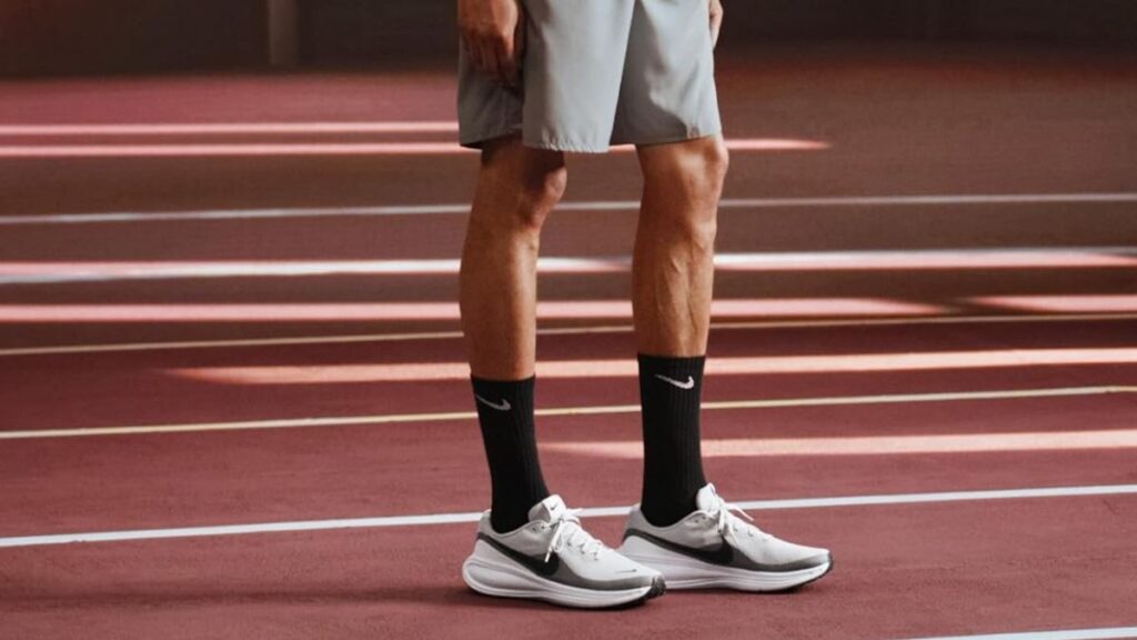 Nike Men’s Revolution 8 Road Running Shoes: Smart Comfort for Your ...